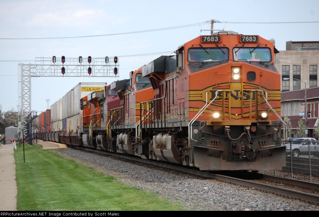 BNSF 7683